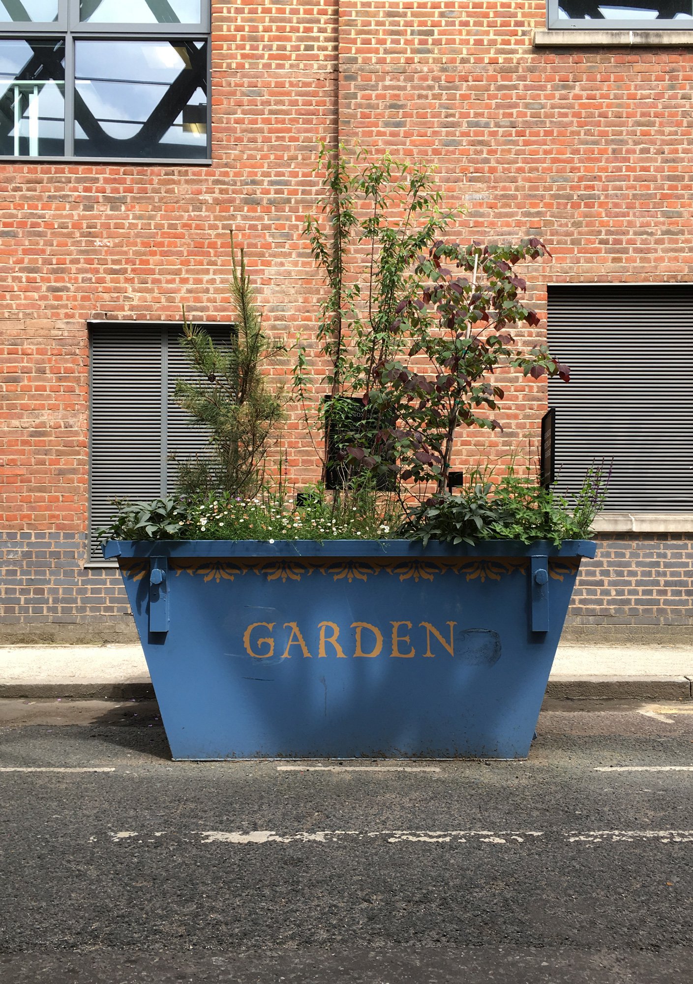 Metal Box Garden ← Gort Scott ← Polimekanos